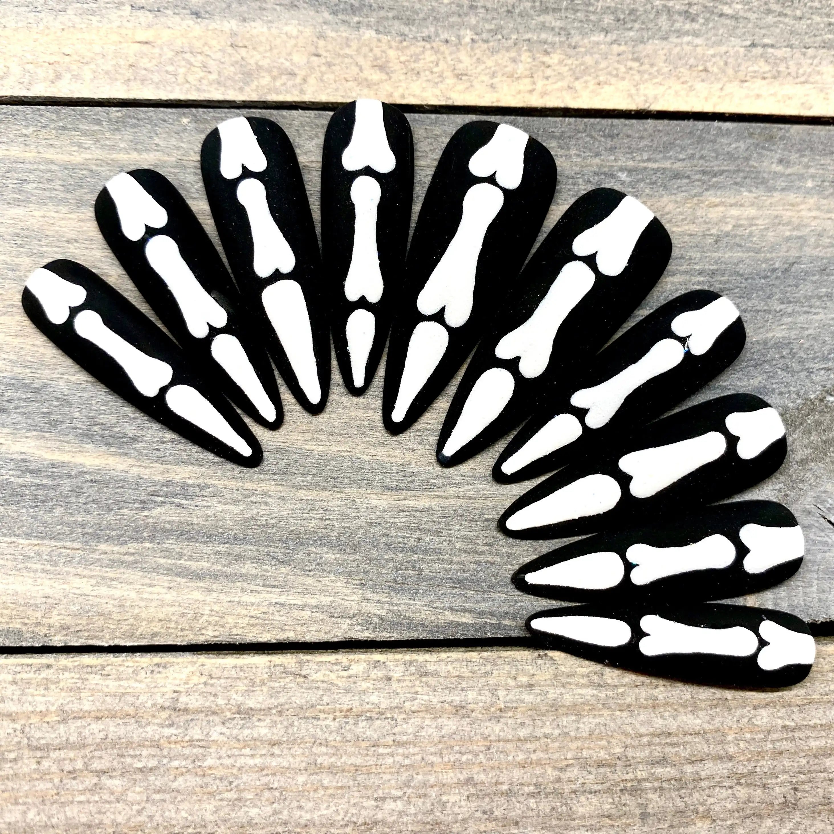 Spooky Skeleton Bone Halloween Press on Nails - Black and White Finger ...